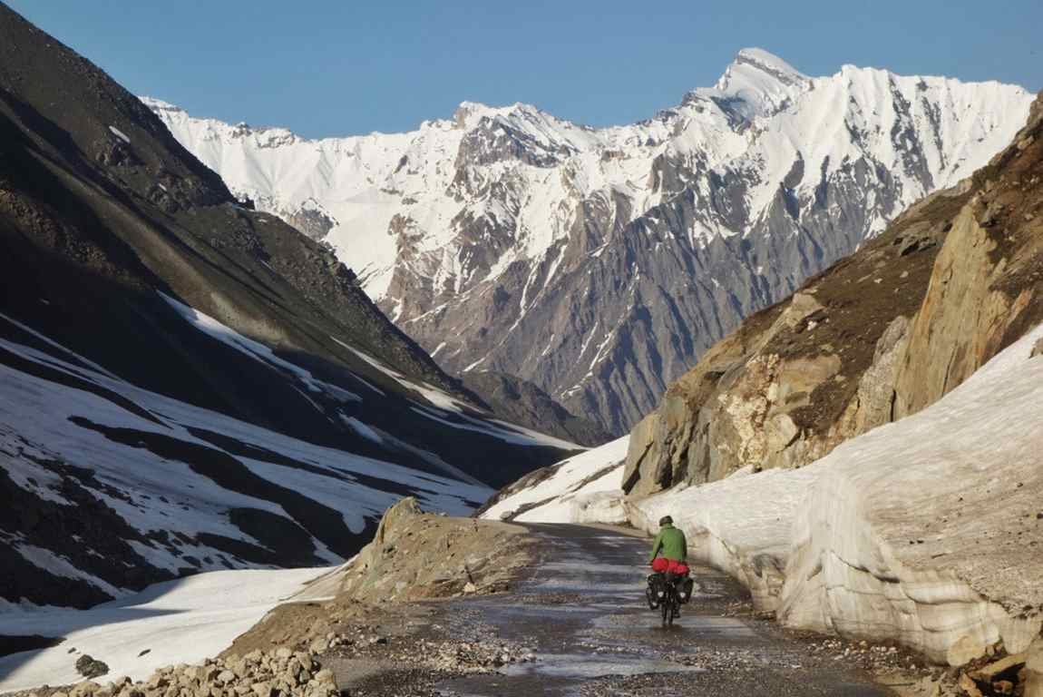 Kashmir Calling Premium Package - GoVakation